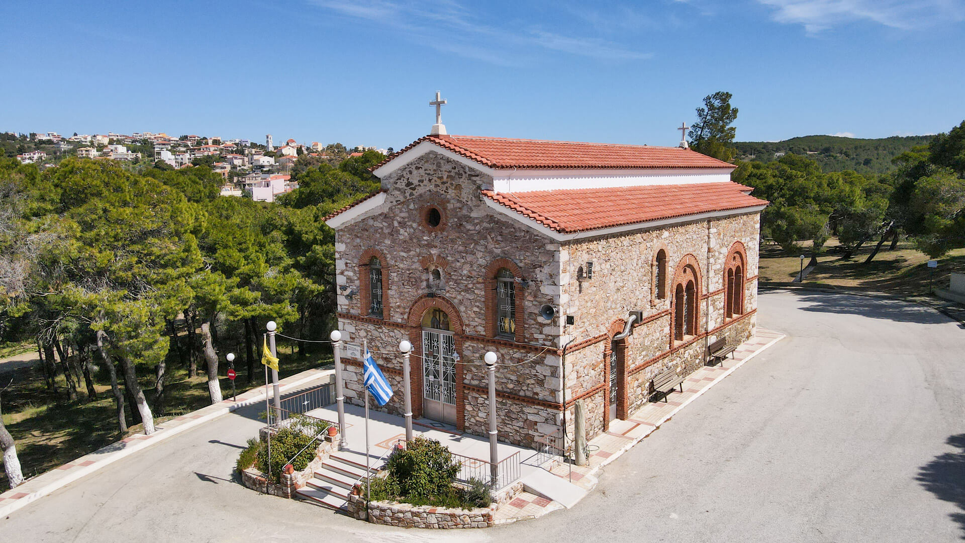 Ιερός Ναός Αγίου Κωνσταντίνου και Ελένης Καμαρίζης – Άγιος Κωνσταντίνος ...